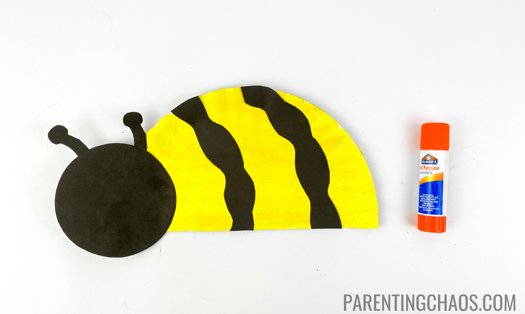 Bee Paper Plate Craft ⋆ Parenting Chaos